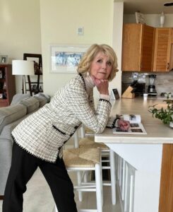 Stylish 76-year-old defies stereotypes on social media