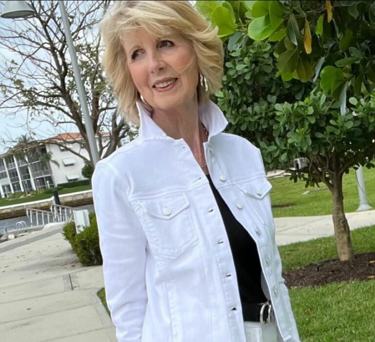 Stylish 76-year-old defies stereotypes on social media