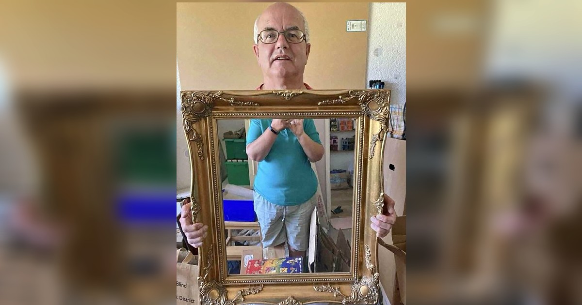 35 people who royally failed at selling their mirrors