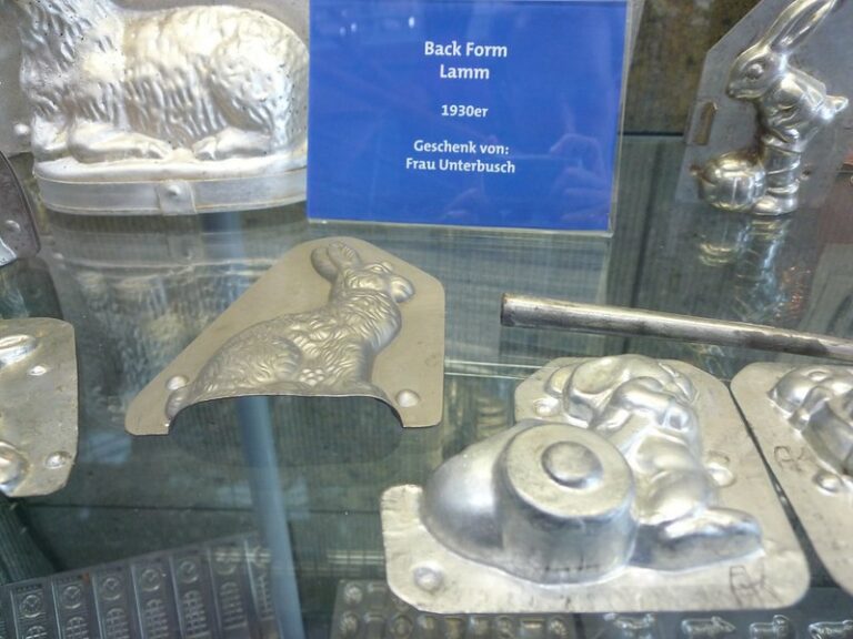 30 common thrift stores items you can easily flip for money